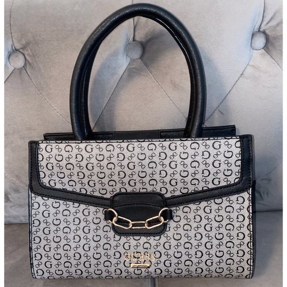 Guess | Bags | Canvas Guess Los Angeles Purse Style Sg8206 Group Kaito ...